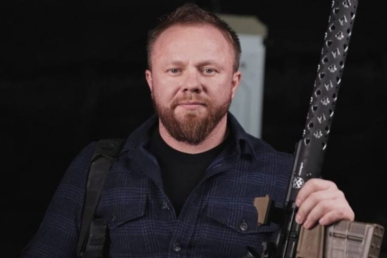 La questione dei neonazisti riforniti di armi occidentali in Ucraina ...