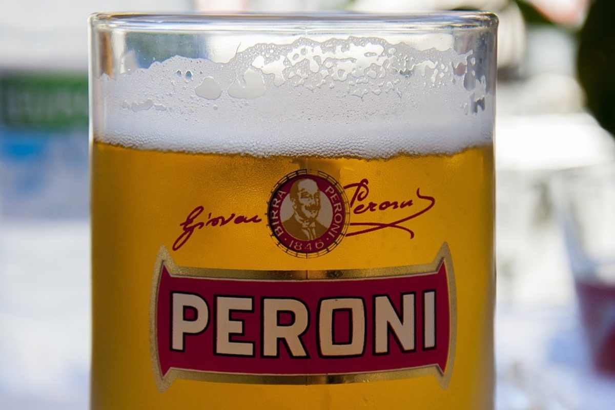 WhatsApp, attenzione al concorso truffa: la Peroni non regala nessun ...