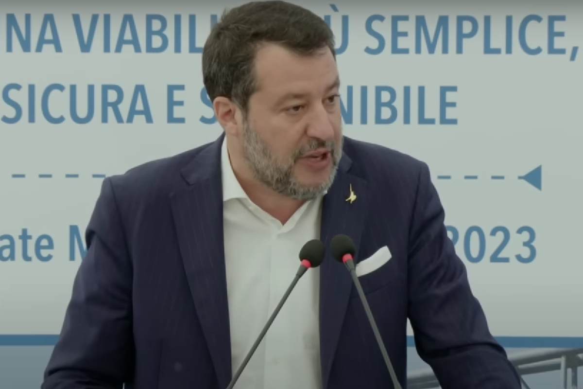 Perché Matteo Salvini ha attaccato Don Ciotti sul ponte sullo stretto?